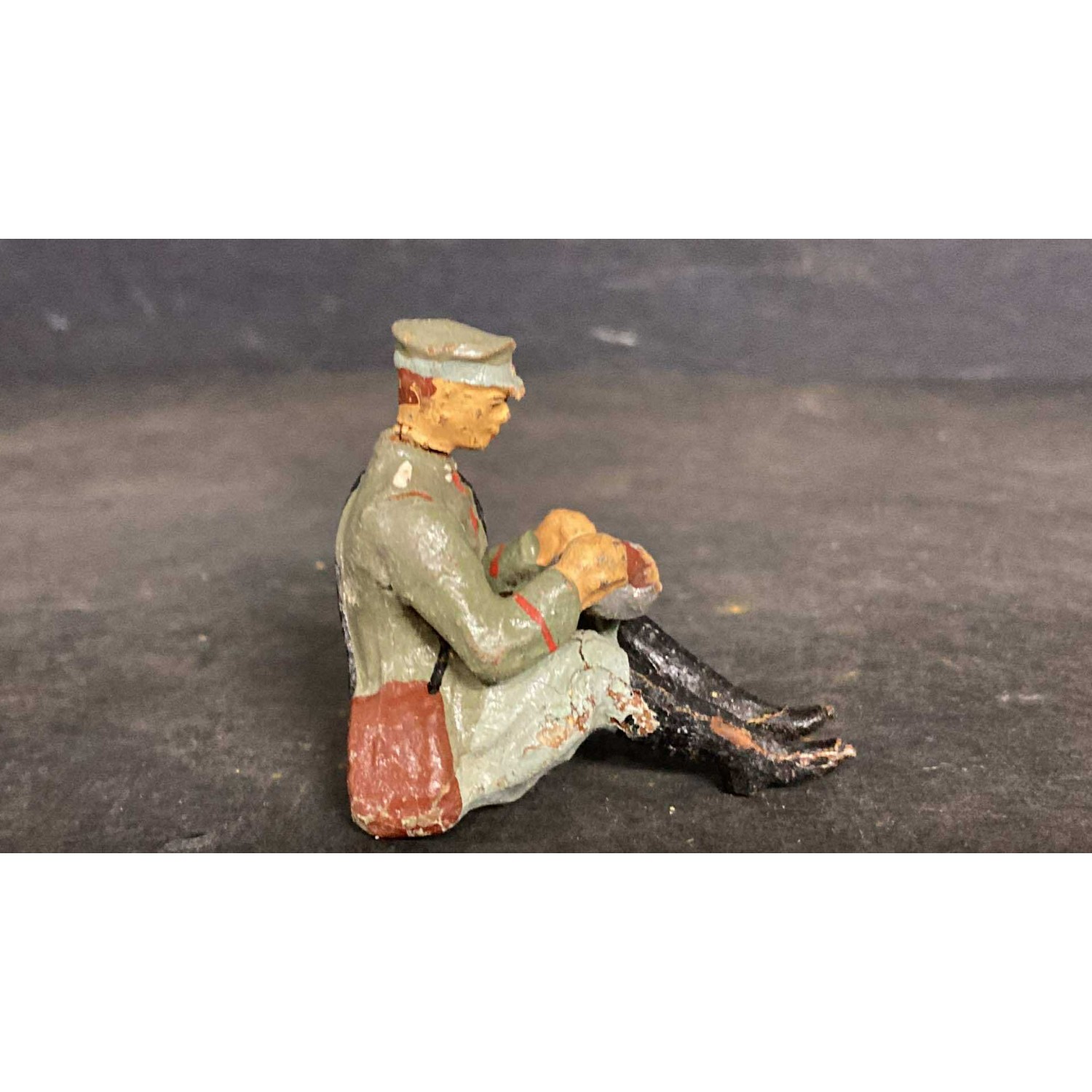 Elastolin/Lineol paste soldier field character, Officer eating
