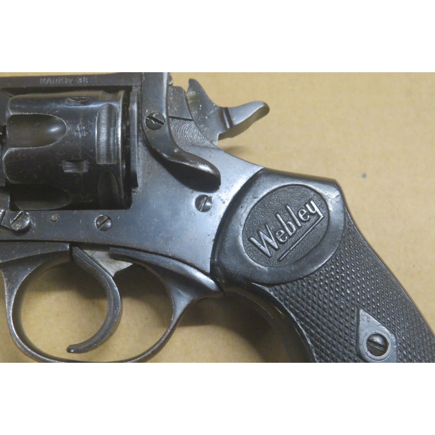 Revolver Webley Mk IV cal 38 s & w excellent condition